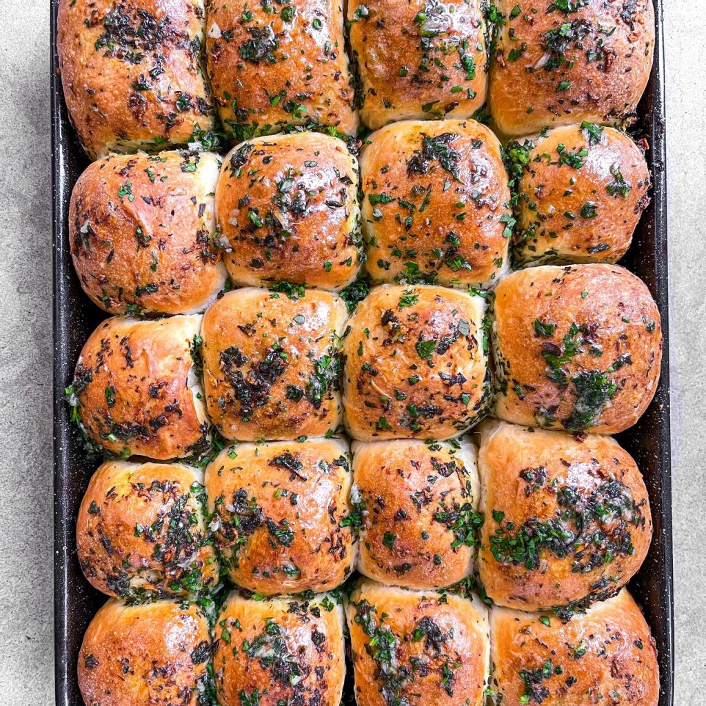 Garlic Rolls - Zena's Kitchen